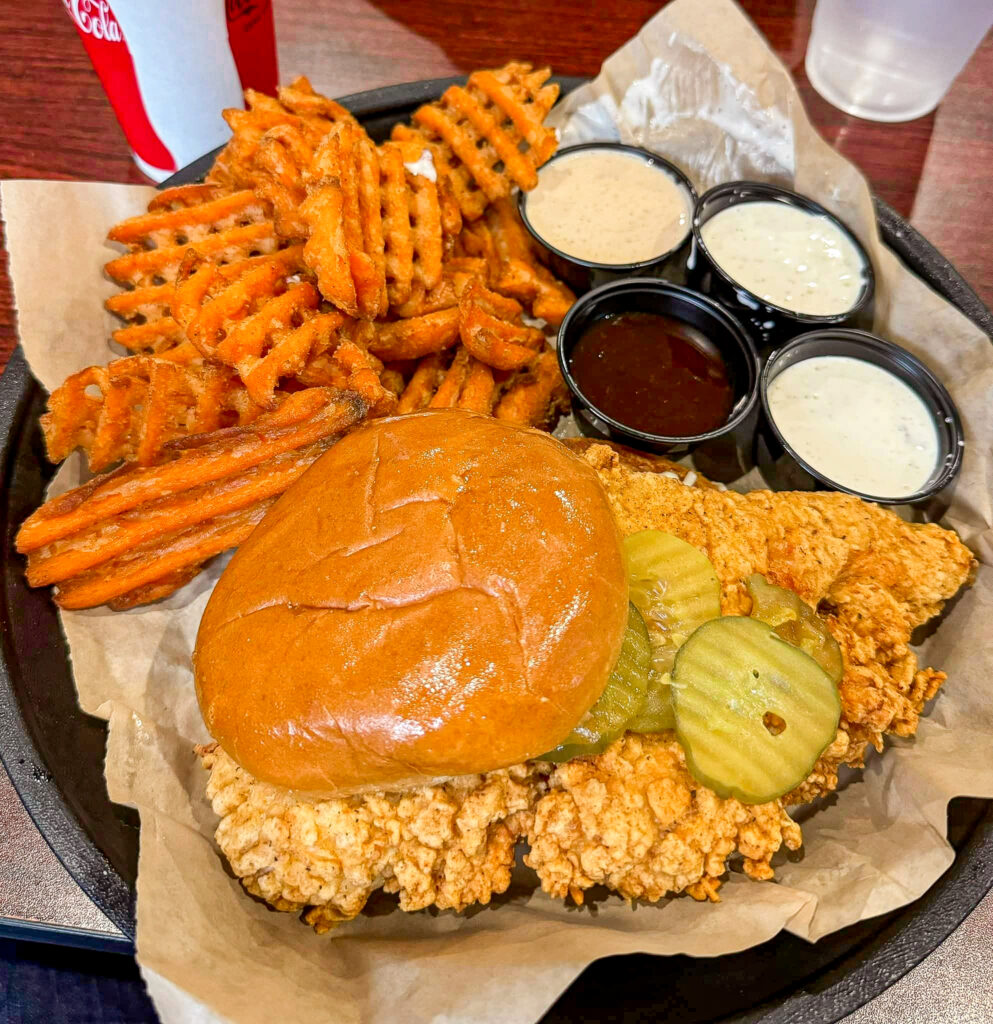 Side Chick: Your Go-To Spot for the Best Chicken in Branson